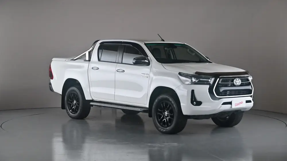 Purchase second hand Toyota Hilux cars online | Carma